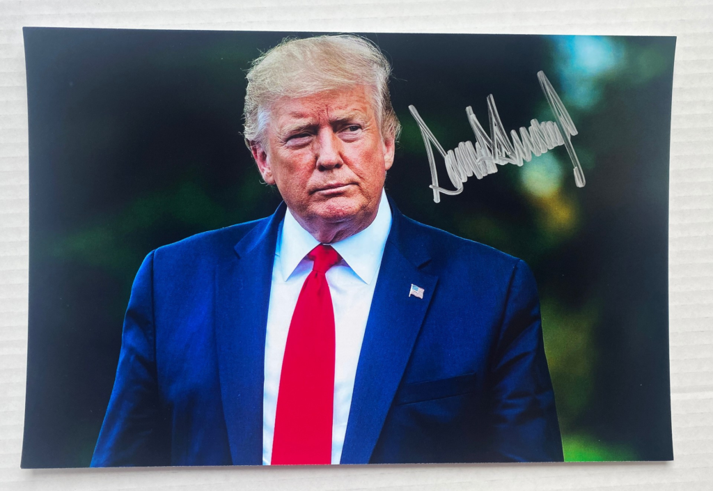 Donald Trump signed autograph 8×12 President of the USA